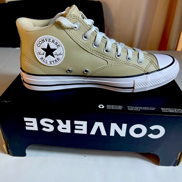 Converse | Shoes | Converse Mid Top Mens 75 Womens 95 Shoes Sneakers ...